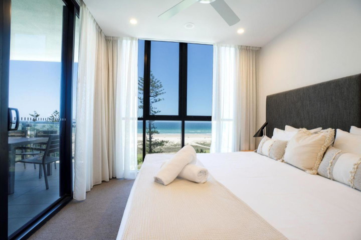 Iconic Kirra Beach Resort - Tweed Heads