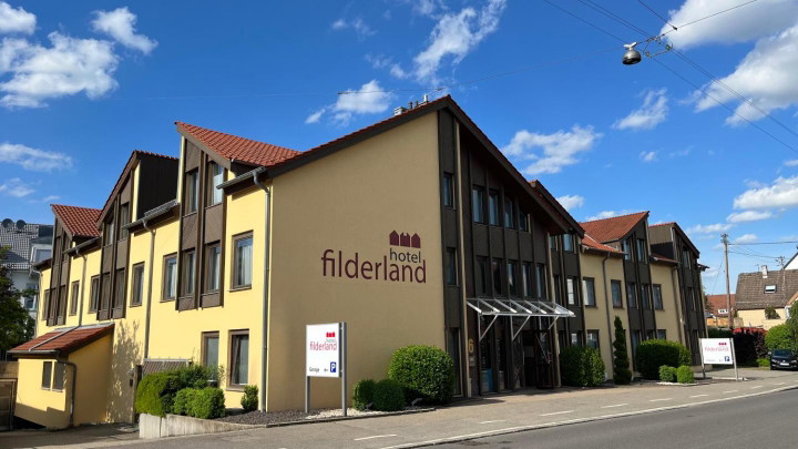 Hotel Filderland - Stuttgart Messe Airport - Leonberg