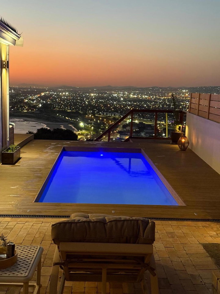 Phezulu Manor - Luxury Villa With Panoramic Views & 5 Terraces - Grabouw