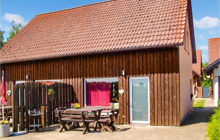 Schönes Haus In Mirowot Qualzow Mit Wlan - Mirow