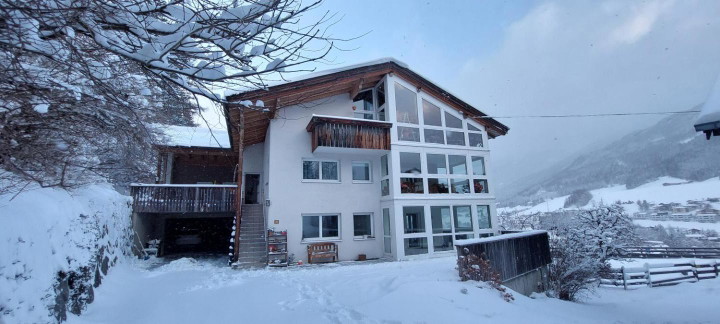 Haus Statz 48 - Navis