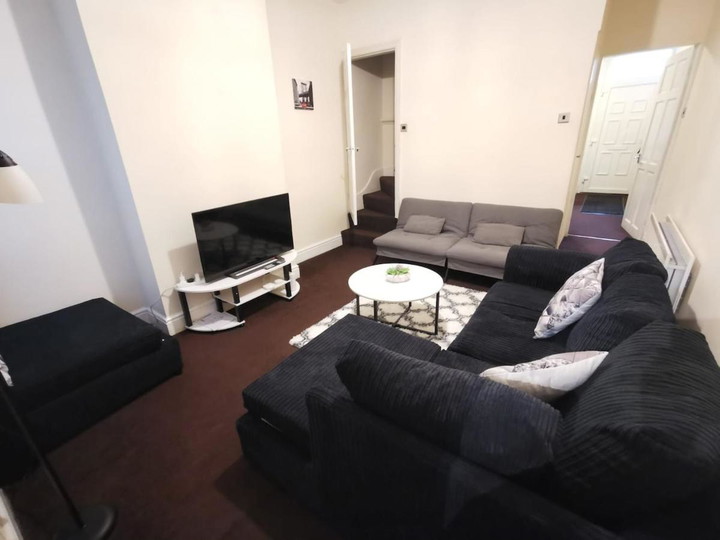 Erdington Home Birmingham-for Workers, Contractors And Families - The Entire House - Solihull