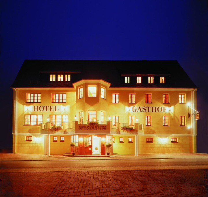 Hotel - Gasthof Spessarttor & Hotel Bergwiesen -Hier Auf Wunsch Zimmer Mit Balkon - Spessart