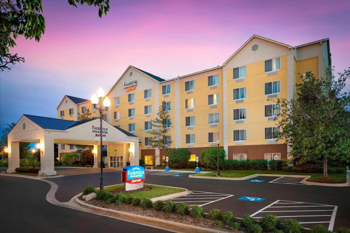 Fairfield Inn & Suites Chicago Midway Airport - Oak Park, IL