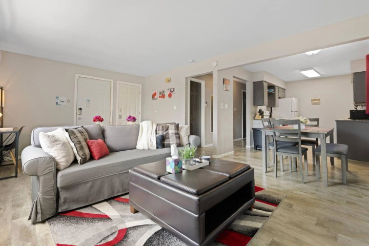 Cozy2bd Aurora Chgolnd Freeparkg Sleeps6 Freewi-fi - Oswego, IL