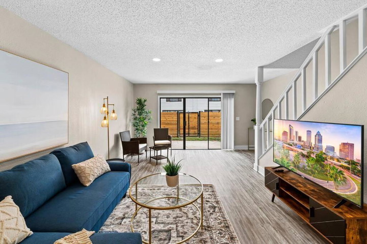 Cozy Townhouse - Gym Pool Golf Fast Wifi 2b2b - Odessa, FL