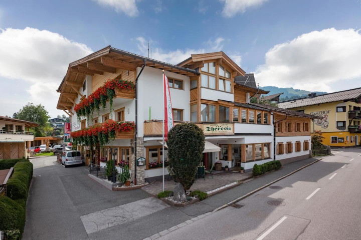 Hotel Theresia Garni - Ellmau
