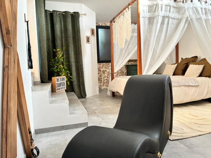 Suite Lovyna - Love Room - Cavaillon