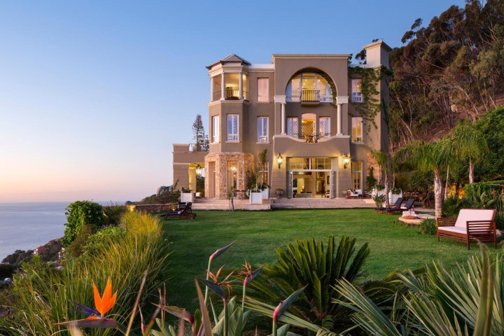 21 Nettleton - Camps Bay