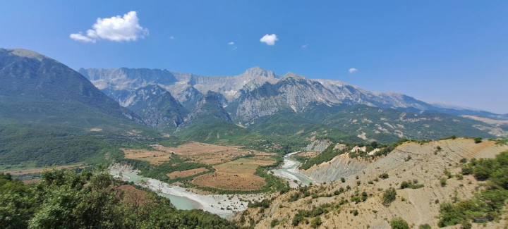 Aleko Guesthouse - Albania
