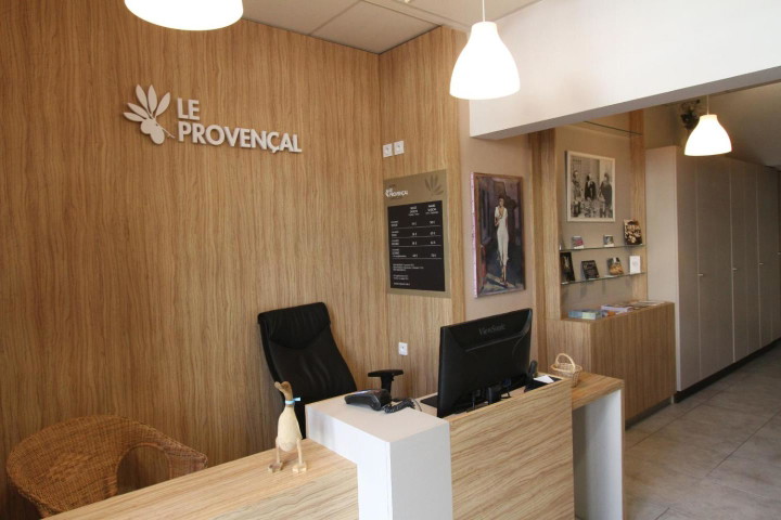 Le Provençal - Fontvieille