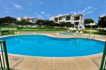 Bosch- Apartamento De 2 Dormitorios Con Piscina. - Ciudadela