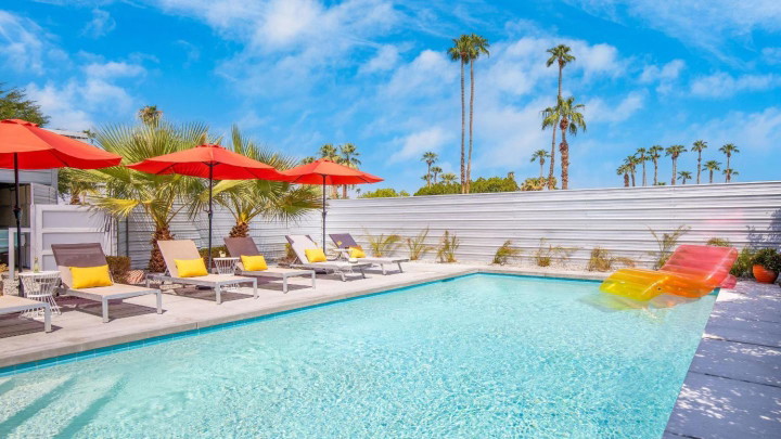 Lloyd By Avantstay - Palm Springs, CA