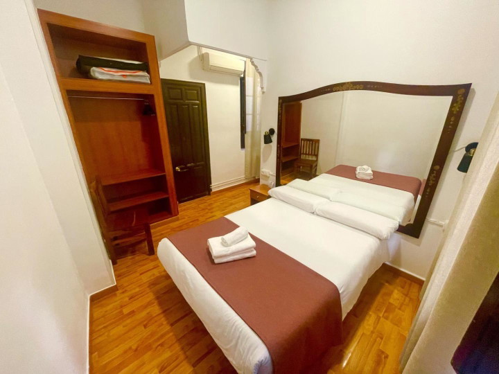 Arteaga Hostal & Baños Arabes Elvira - Granada