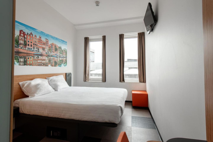Easyhotel Amsterdam Arena Boulevard - Diemen