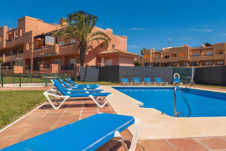 Espacioso Apartamento Con Terraza - Casares