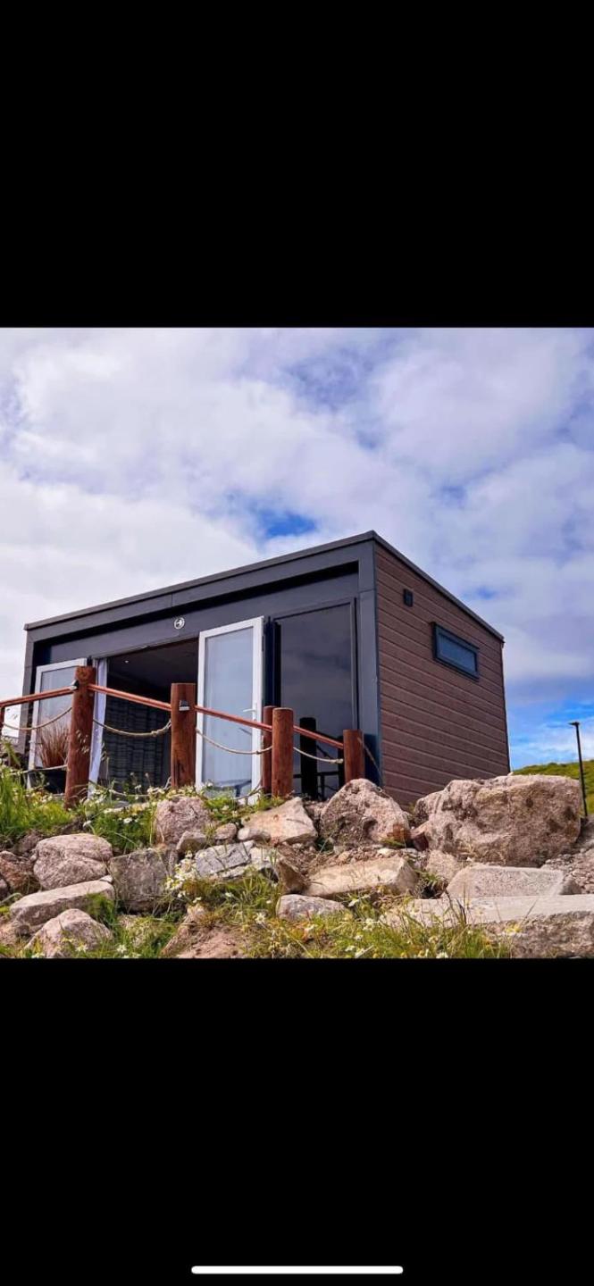 Marina Bay Beach Hut - Aberdeenshire