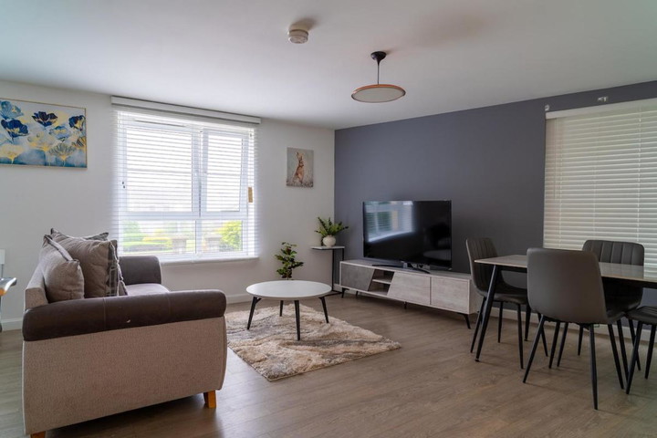 Two Bedroom En-suite Modern Apartment Urquhart Road , Beach Area -Free Parking - Aberdeen