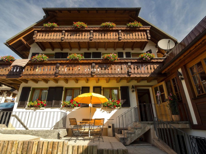 Landhotel Und Apartments Sonneck - Titisee-Neustadt