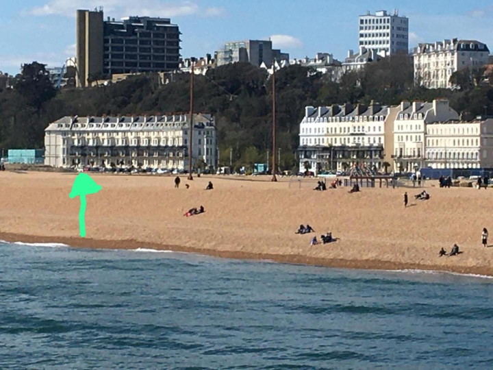 Unique Seafront 2 Bedroom 2 Bathroom Apartment - Folkestone
