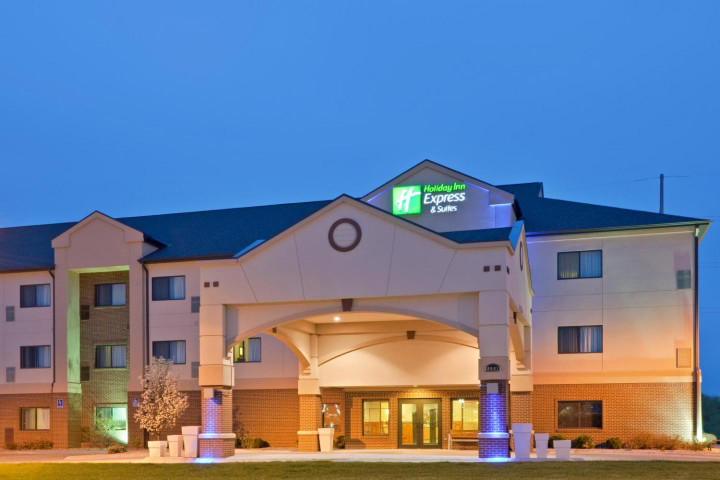 Holiday Inn Express & Suites Lincoln South By Ihg - Lincoln, NE