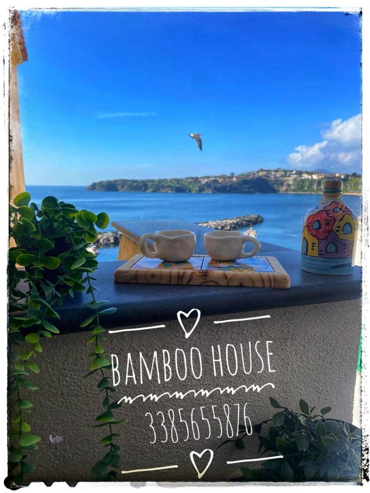 Bamboo House - Procida