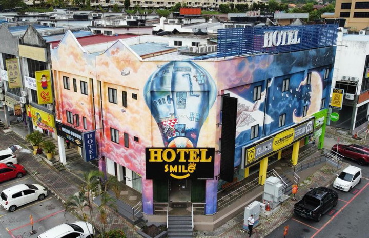 Smile Hotel Shah Alam Seksyen 9 - Kota Damansara