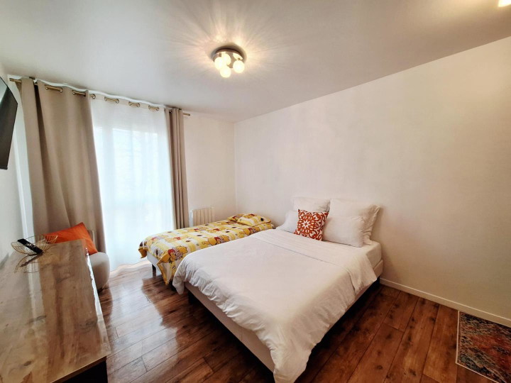 Studio Alpha - Non-smoking Studio - 3min By Train To Disney Or 30min Walk - 5min Walk To "Val D'europe" Train Station - Montévrain