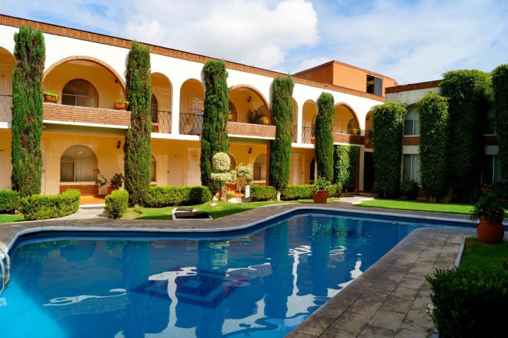 Hotel & Suites Villa Del Sol - Morelia