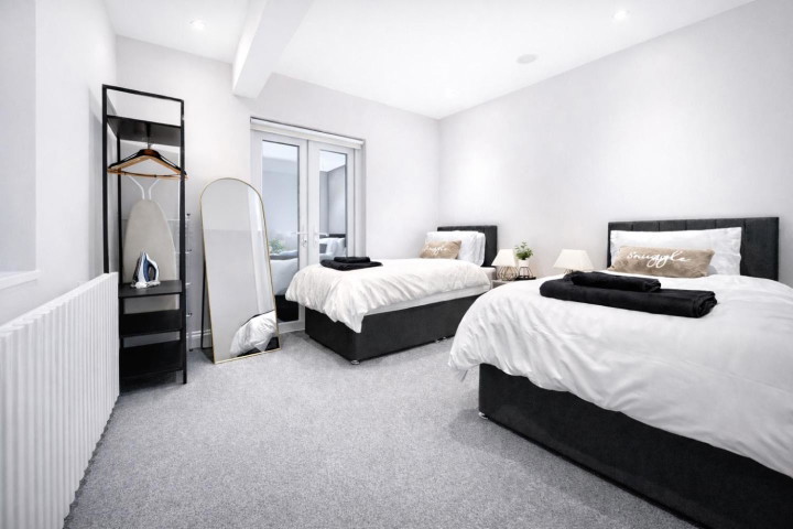 The Fratton Apartment With Parking - Havant