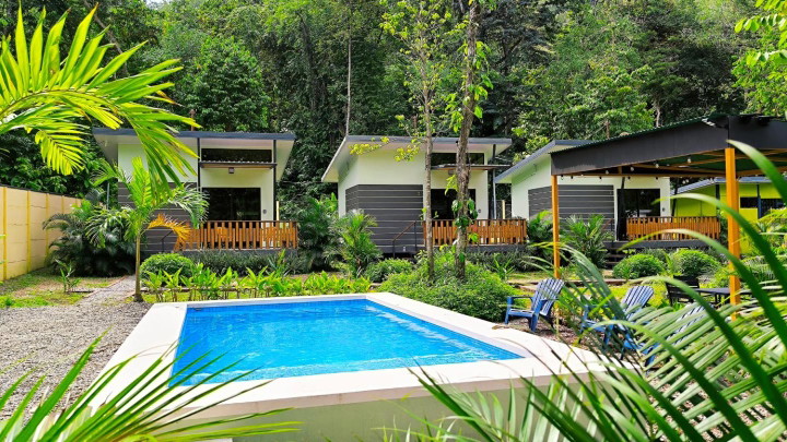 Casa Black Chaini -