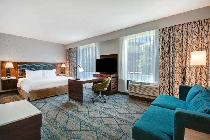 Hampton Inn & Suites Sunnyvale-silicon Valley, Ca - Saratoga, CA