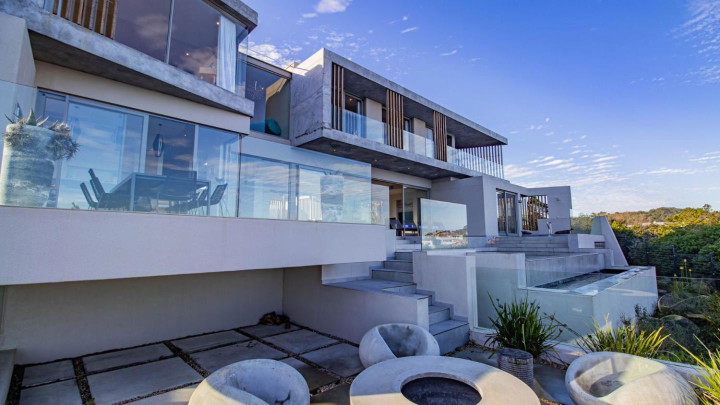 Pure Emotions Beach House - Knysna