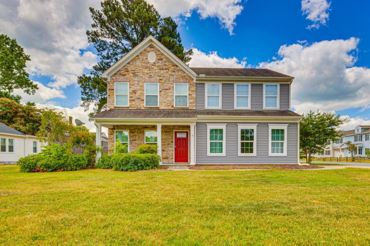 Fenced Yard & Patio! 2,400-sq-ft Chesapeake Home - Portsmouth, VA
