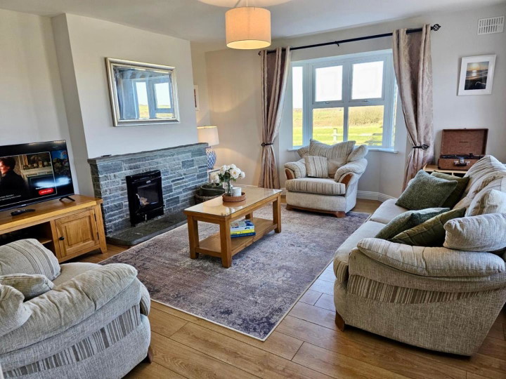 Sea Retreat Quilty - Coastal Home Near Spanish Point & Lahinch - County Clare