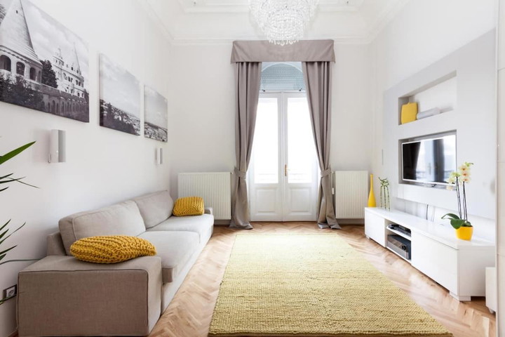 Bpr Sophisticated Astoria Suite With Balcony - Budapest