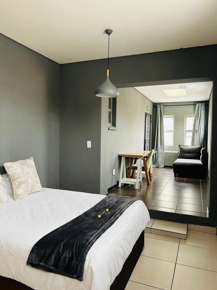 Seven Eleven Deluxe Apartments - Isibaya House - Alberton