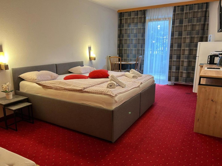 Single Room In Warmbad - Villach