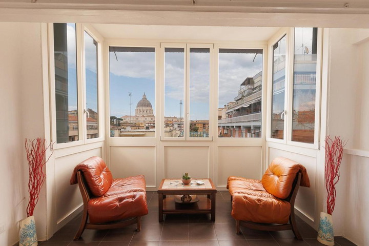 St Peter Lodge - Rome
