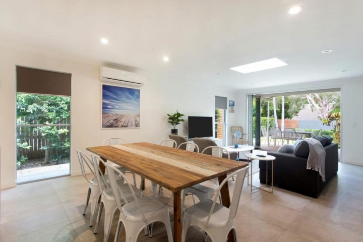 Depper St Charming Beach Side Home In Lovely Location - Noosa Heads