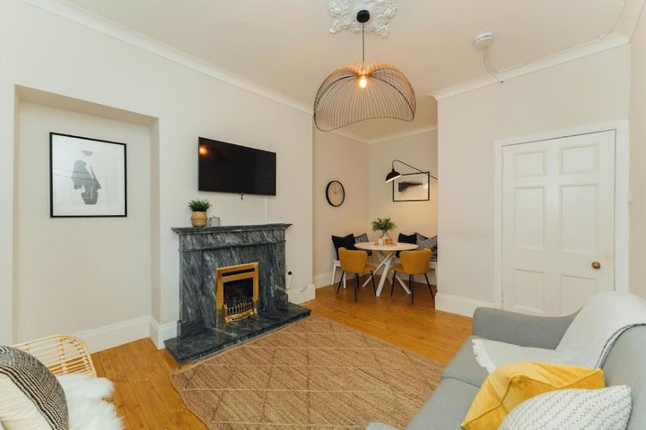 James Street 2 Bedroom Apartment - Dunblane