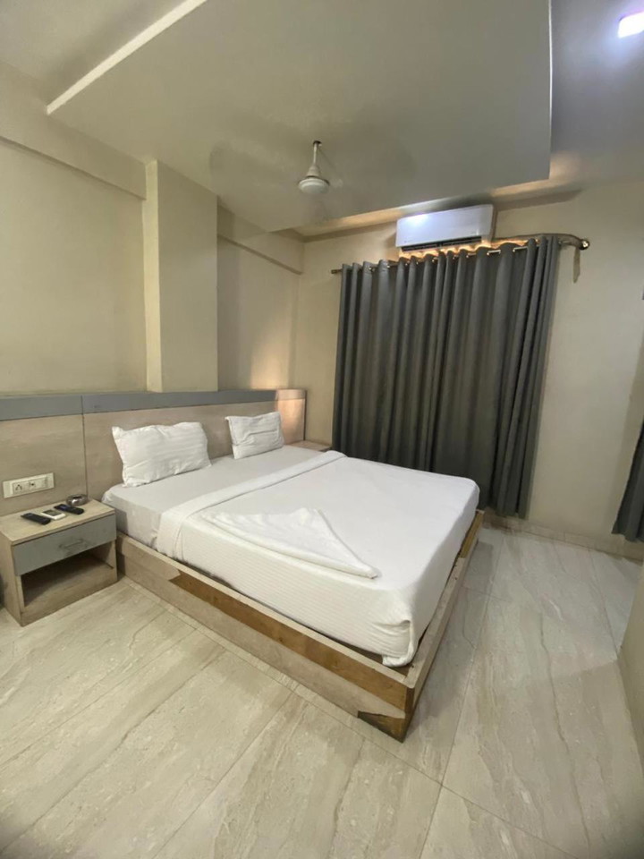 Hotel Bhiwandi Palace - Dombivli