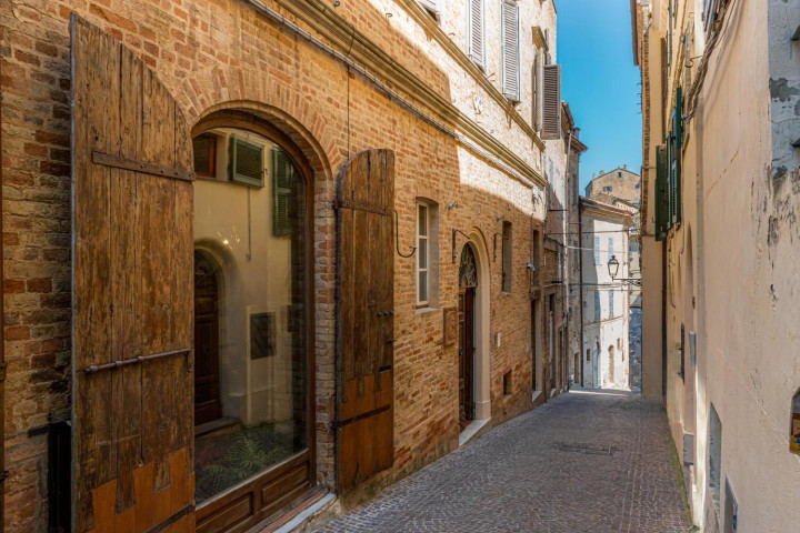 Hotel Oviv - La Dimora Del Borgo - Cupra Marittima