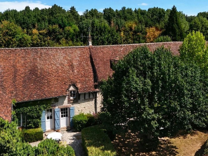Gîte De Chasse Charmant Avec Animaux, Cheminée, Et Jardin Dans Le Perche - Normandie
