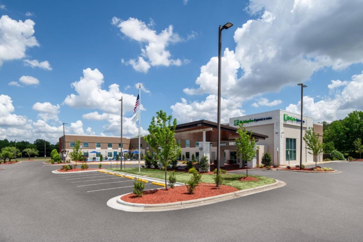 Holiday Inn Express Wilson I-95 By Ihg - Wilson, NC