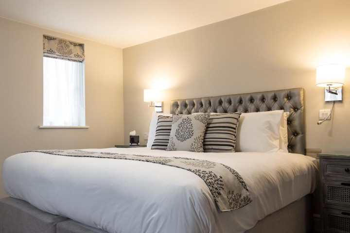 The Maple Manor Hotel - Dorking