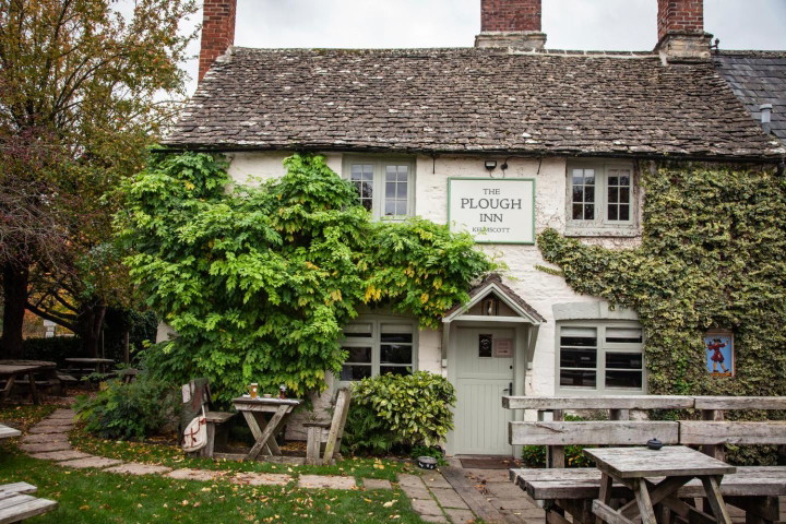 The Plough Inn - Swindon
