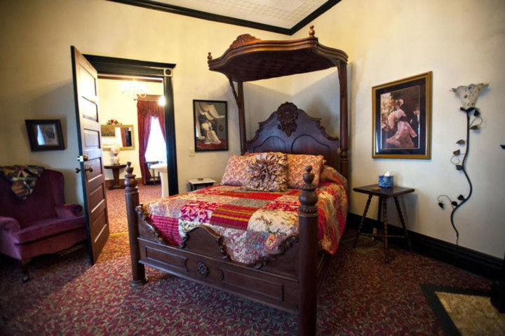 Grand Victorian Inn - Mammoth Cave, KY