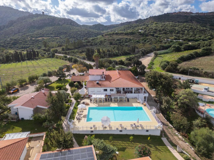 Hotel Montiruju - Sardinien