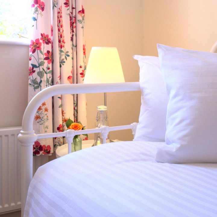 Meadowbrook House - Totnes